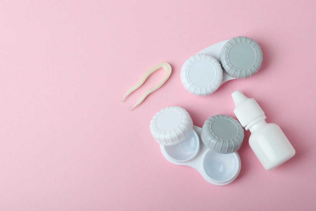 A_Comprehensive_Guide_to_Buying_Contact_Lenses_1024x1024.webp?v=1713279707